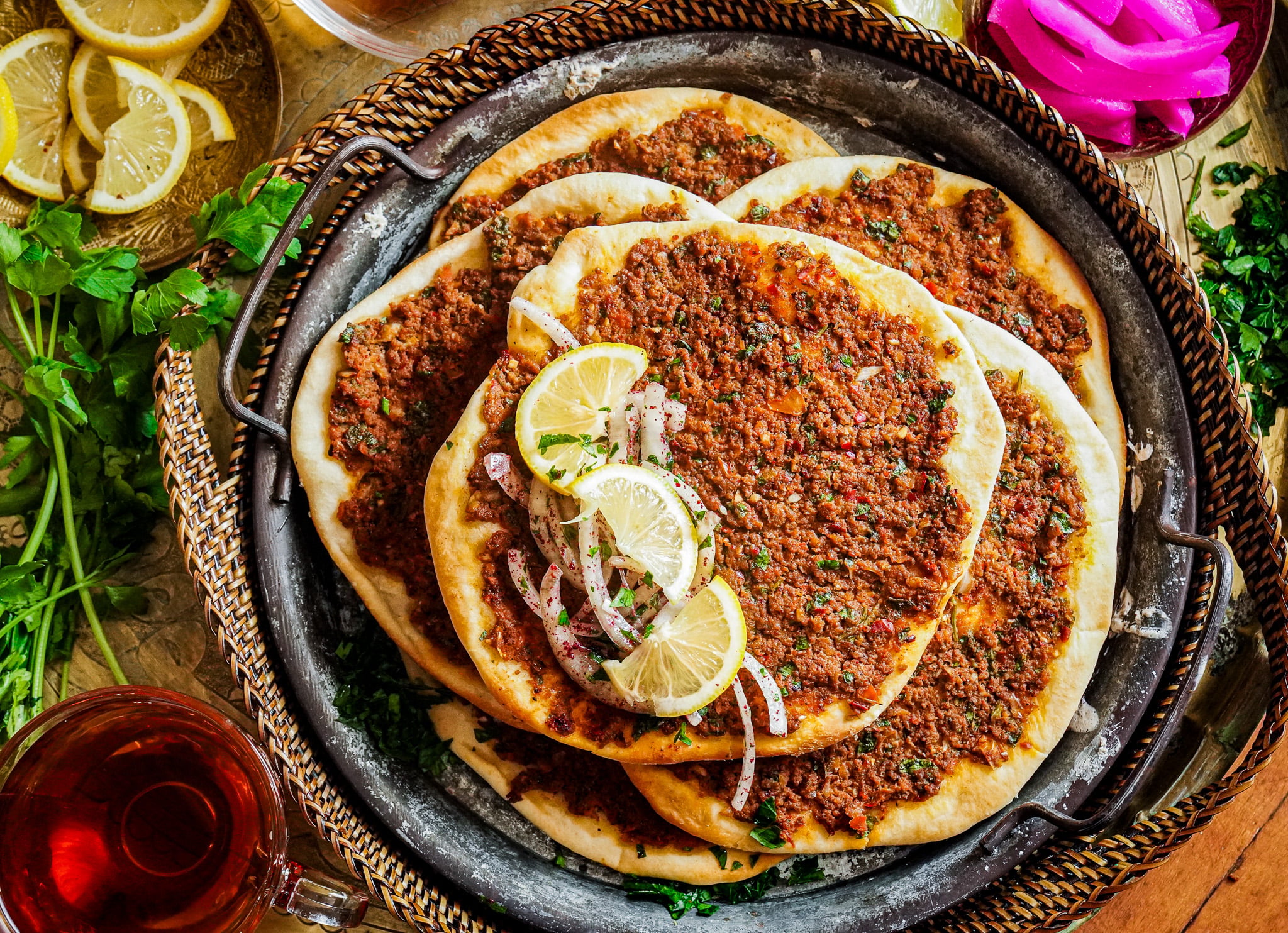 Lahm Bi Ajeen (Lahmacun) - FalasteeniFoodie