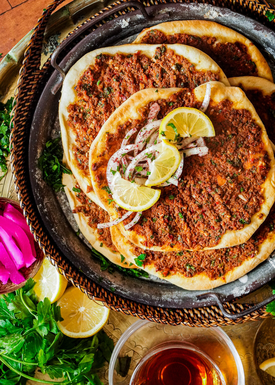 Lahm Bi Ajeen (Lahmacun) - FalasteeniFoodie