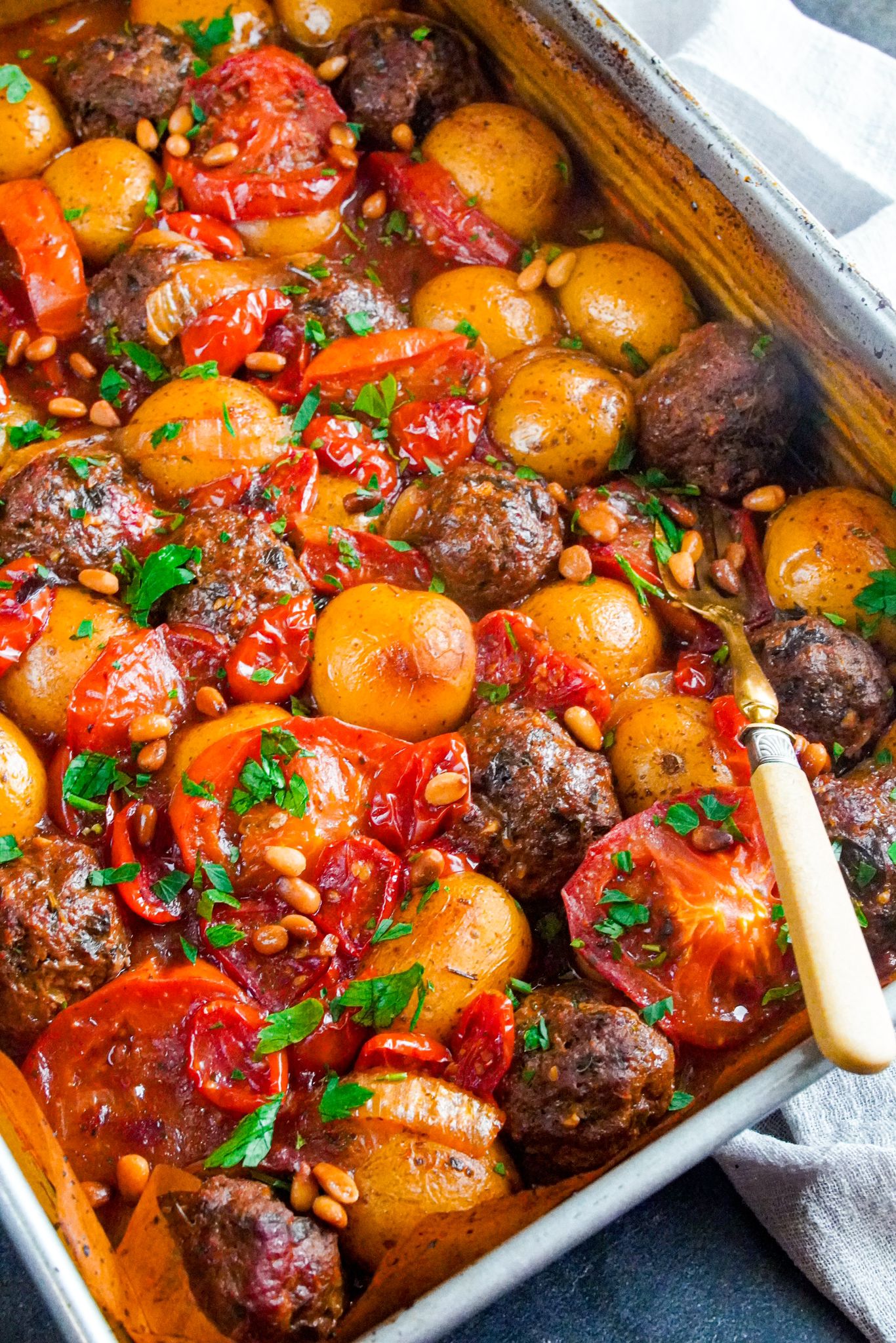 Kafta Bi Bandora (Middle Eastern Kafta in Tomato Sauce) - FalasteeniFoodie