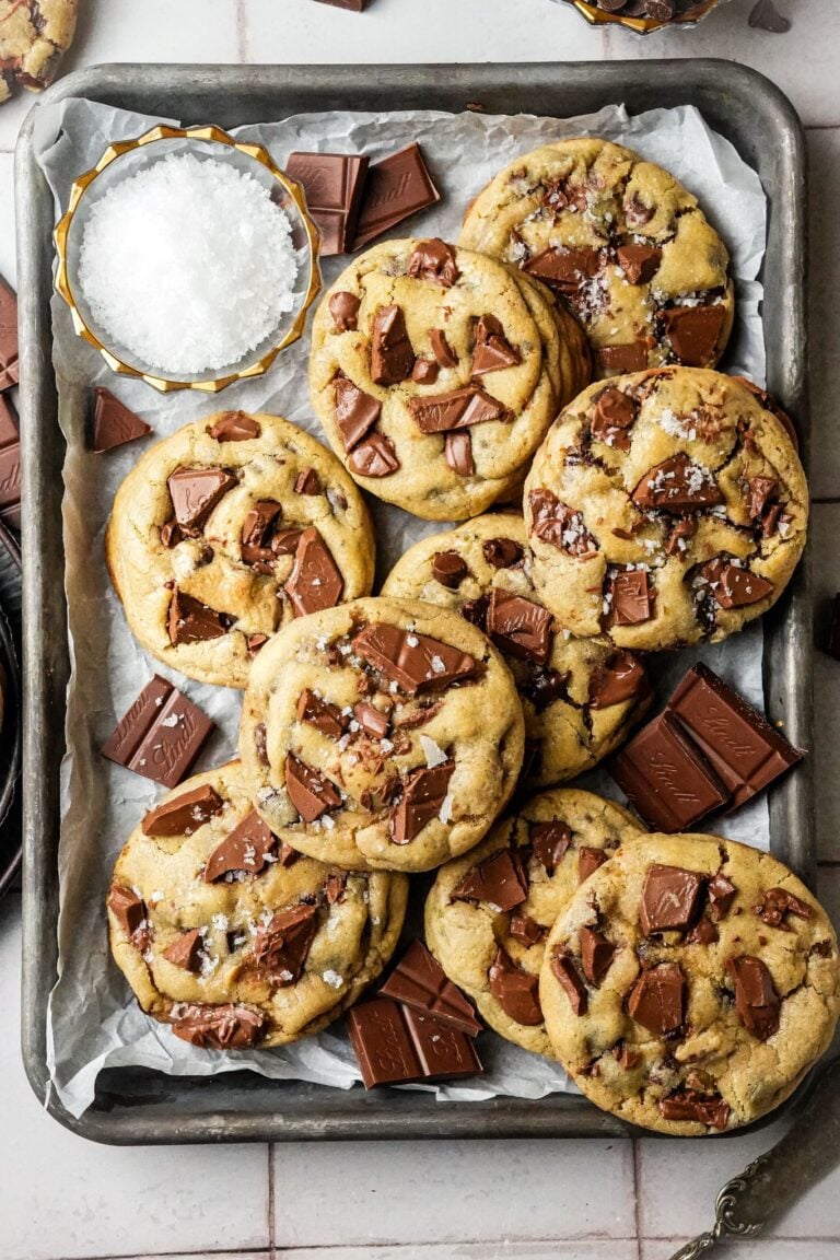 Levain Bakery-Style Chocolate Chip Cookies (Soft, Moist, and Huge ...